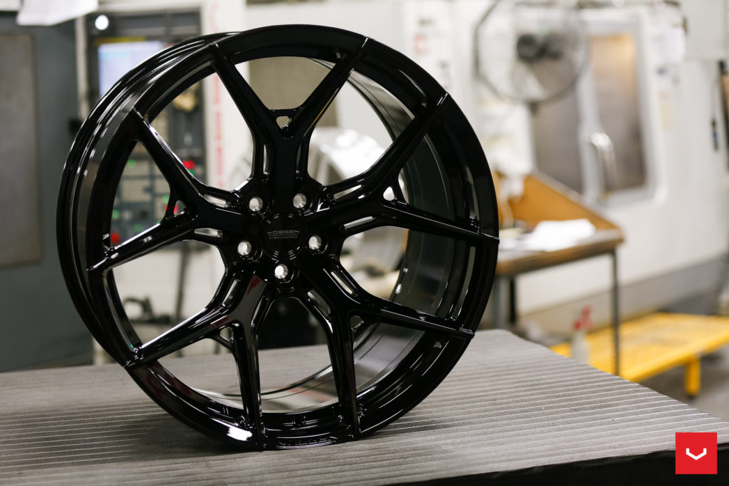 Vossen HF-5: Цвет Gloss Black
